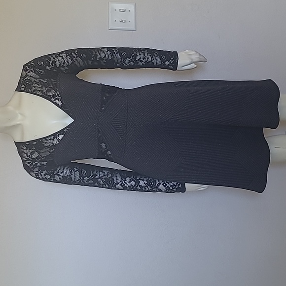 BCBGMaxAzria | Dresses | Bcbg Maxazria Dress | Poshmark